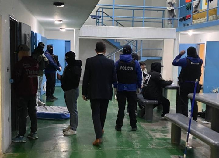 Política Chubut » Policía del Chubut allanó la Alcaidía de Comodoro ...